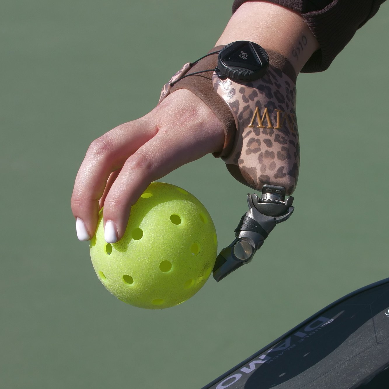 Point Pivot : Heavy-Duty Titanium Rotation Accessory